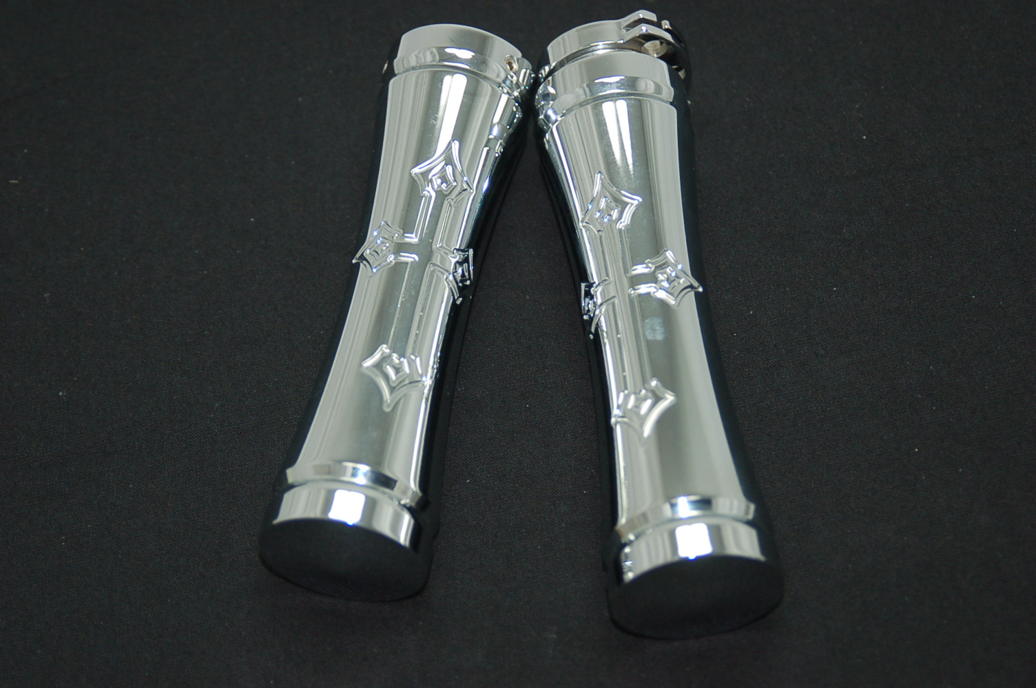 Grips, Chrome, Magnum Gothic Cross 1 | Victory Only