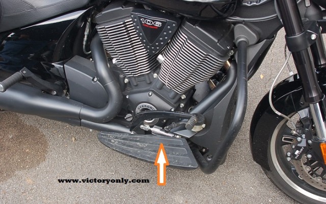 victory cross country brake master cylinder cover installed picture ...